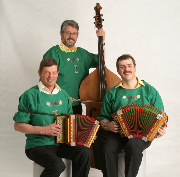 Schwyzerörgeliduo Iten-Grab :: legenden-abend.ch